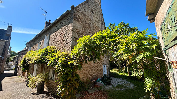 Dinan : Maison 5 pièces à vendre