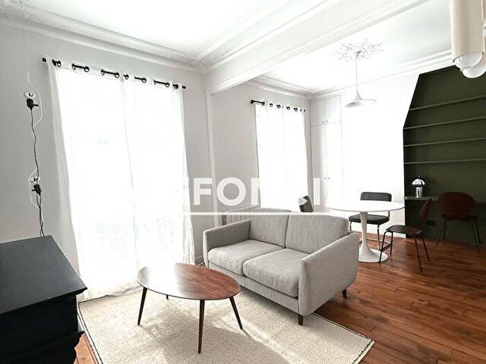 Appartement à louer - Belleville-Saint Maur, Paris ème arrondissement - 2 pièces - 1 chambre