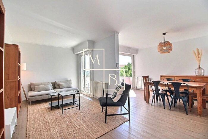 Appartement à louer - Estanove, Montpellier - 5 pièces - 3 chambres