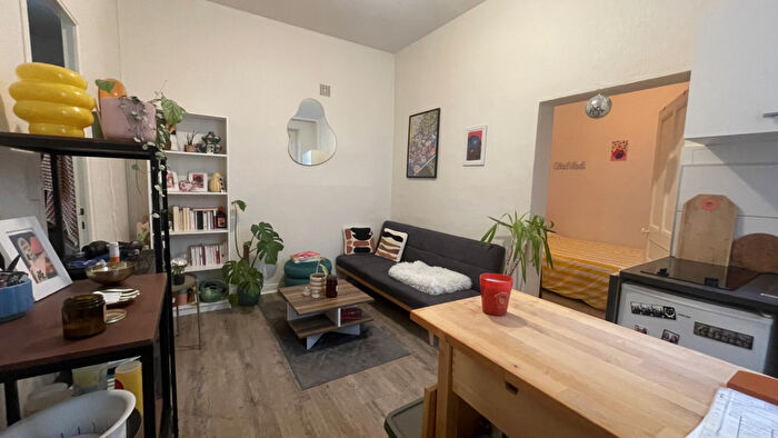 Appartement 1 pièce à louer à Nantes, Saint-Donatien, Tortière