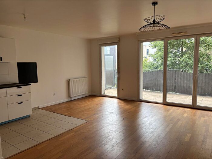 Mantes-la-Jolie, Centre-ville : Appartement 4 pièces à vendre