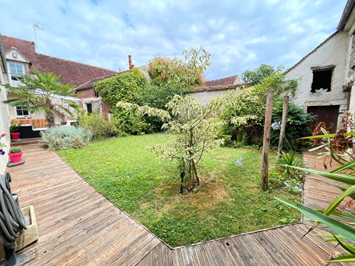 Charmoy : Maison 7 pièces à vendre