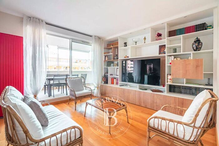 Appartement à louer - Saint Giniez, Marseille ème arrondissement - 4 pièces - 3 chambres