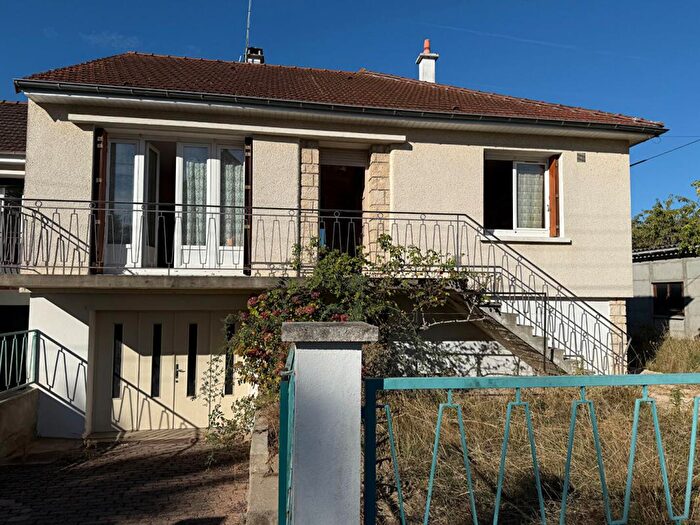 Maison 3 pièces à Avermes, à vendre