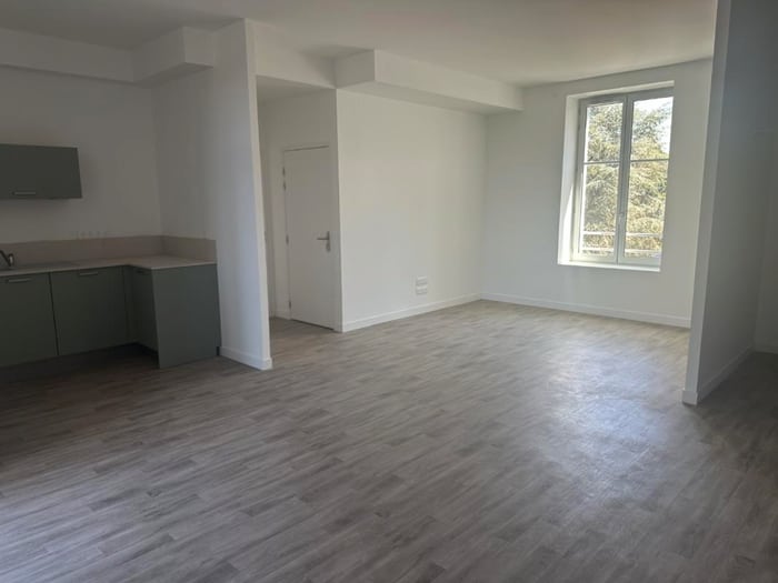 postalCode : Appartement 4 pièces à louer