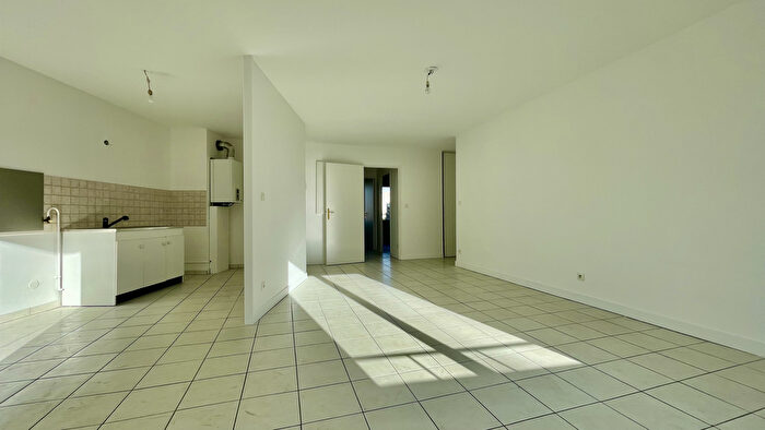 Appartement 3 pièces à vendre - Villeurbanne, Perrallière
