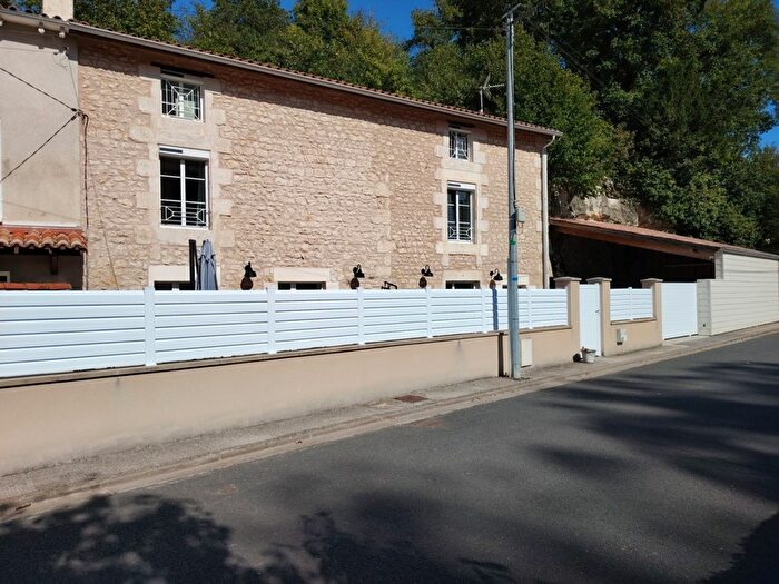 Maison à vendre - Migné-Auxances - 5 pièces - 4 chambres