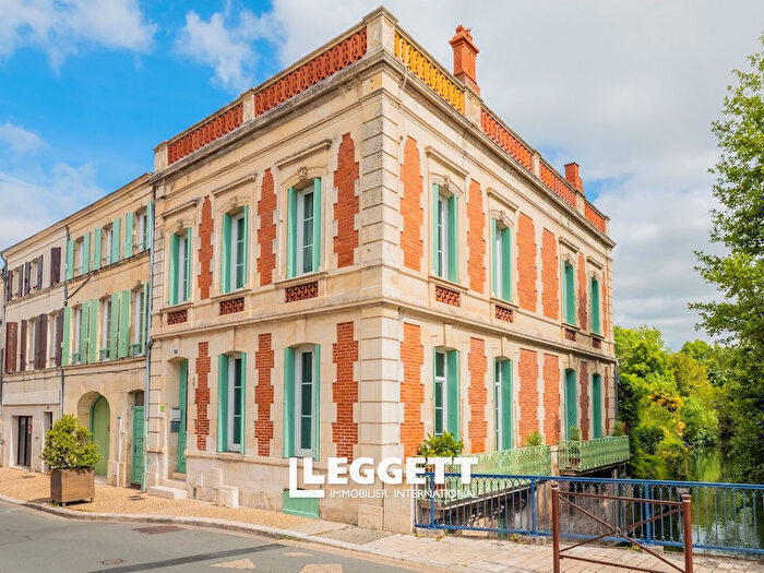 Maison à vendre - Pons - 13 pièces - 9 chambres