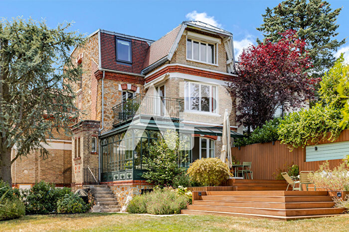 Maison 7 pièces à vendre à Chaville, Rive Droite, Les Vignes