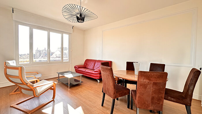 Appartement à louer - Dijon, Montchapet - 3 pièces - 1 chambre