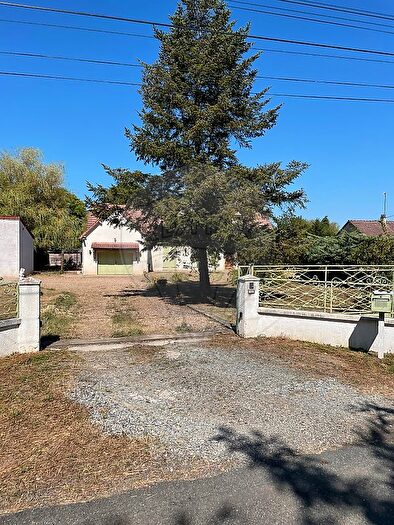 Maison à vendre - Toury-Lurcy - 6 pièces - 4 chambres