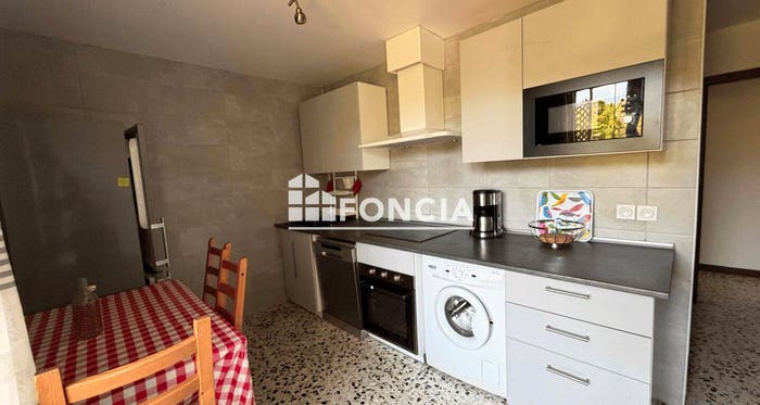 Le Murier-La Galochère, Saint-Martin-d'Hères : Appartement 3 pièces à louer