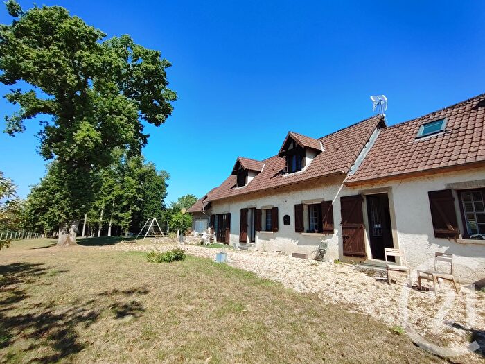 Maison à vendre - Autheuil-Authouillet - 6 pièces - 4 chambres