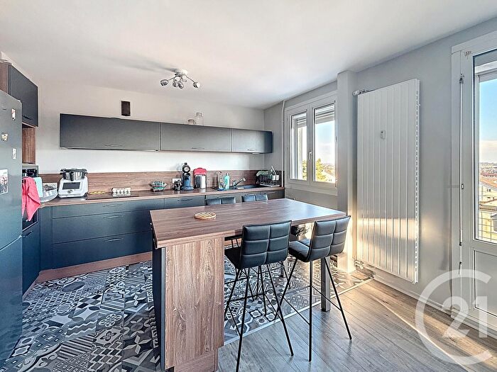 Appartement à vendre - Épinal, Ouest - 4 pièces - 3 chambres