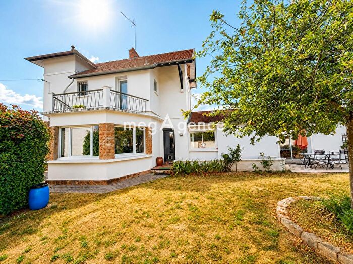 Maison 6 pièces à vendre - Charbonnières-les-Bains