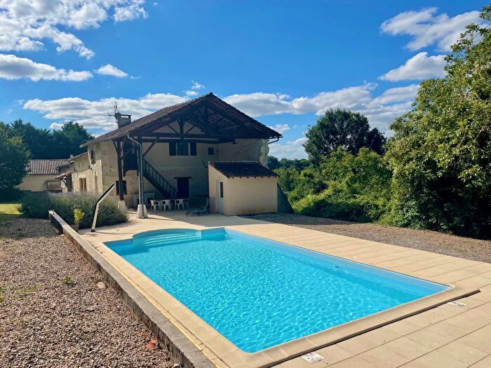 Maison à vendre - Montjean - 7 pièces - 4 chambres