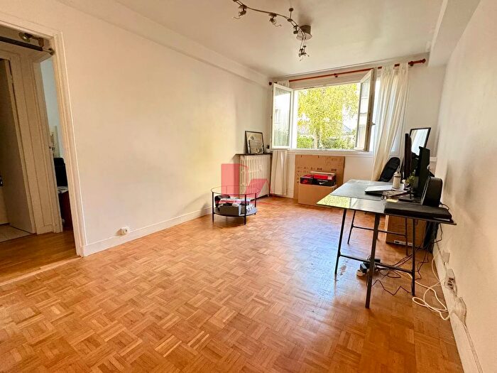 Appartement à vendre - Vanves, Centre Saint-Rémy - 2 pièces - 1 chambre
