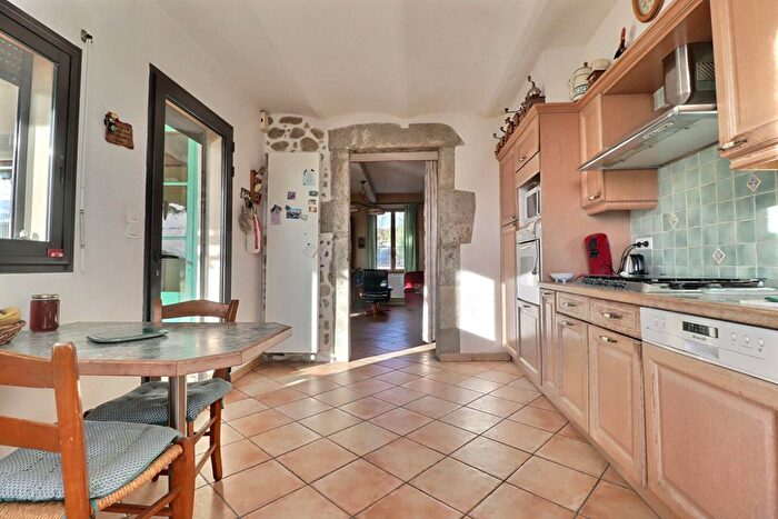 Maison à vendre - Aubenas, Centre-ville - 8 pièces - 3 chambres