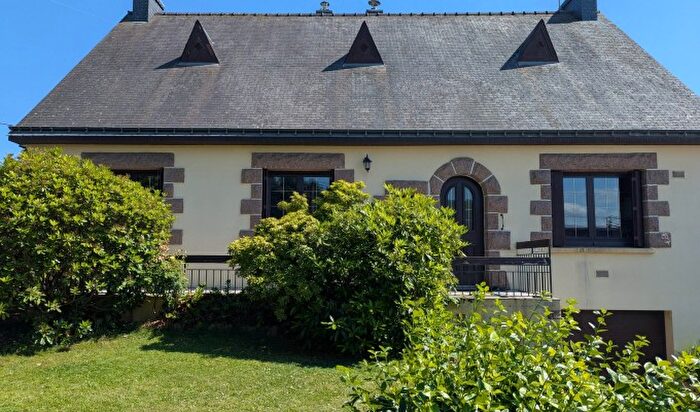 Maison à vendre - Ploërmel - 7 pièces - 5 chambres