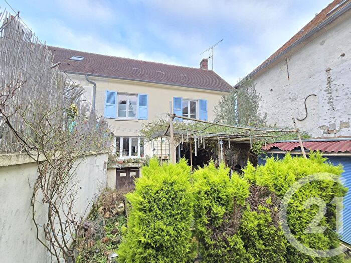 Maison à vendre - Hénonville - 4 pièces - 3 chambres