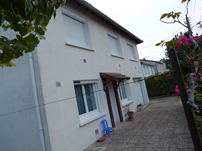Maison 7 pièces à Vierzon, Colombier, Cité scolaire, à vendre
