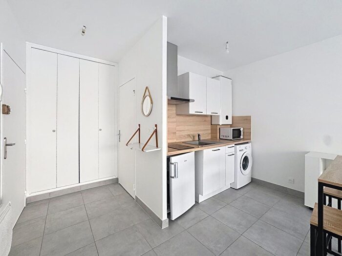 Appartement 1 pièce à Rodez, Centre historique, Vieux-Rodez, à louer