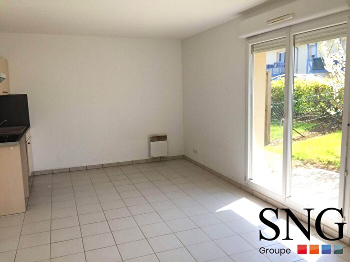 Appartement à louer - Est, Lisieux - 1 pièce