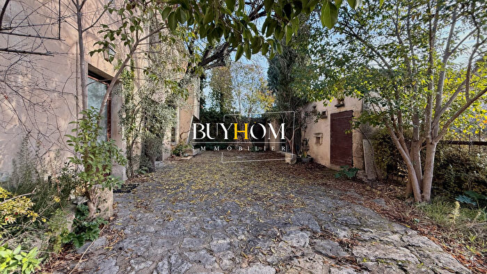 Maison à vendre - Robion - 7 pièces - 4 chambres