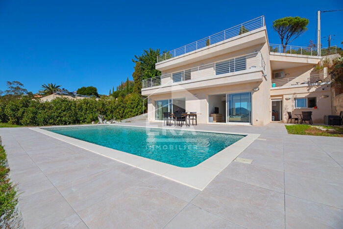 Maison à vendre - Mandelieu-la-Napoule, Les Termes - 4 pièces - 3 chambres