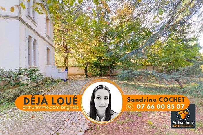 Tassin-la-Demi-Lune : Maison 9 pièces à louer