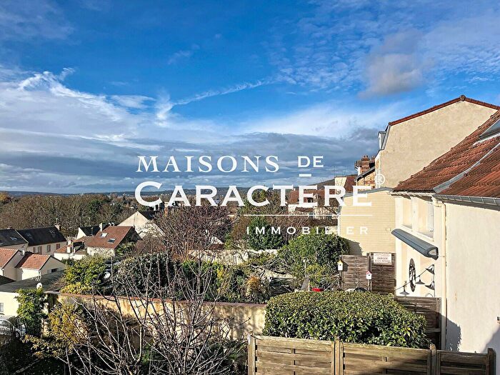 Sud, Triel-sur-Seine : Maison 8 pièces à louer