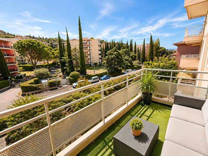 Appartement 4 pièces à vendre à Saint-Raphaël, Les Arênes