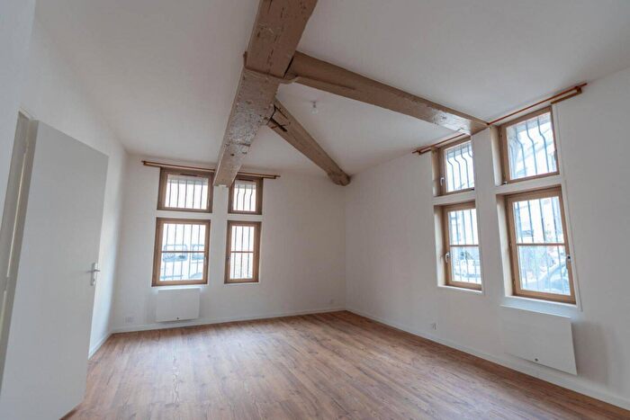 Appartement à louer - Troyes - 3 pièces - 2 chambres