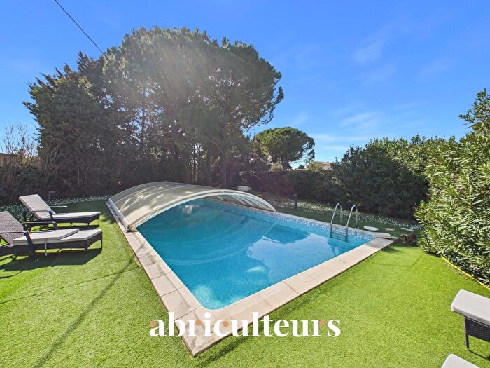 Maison à vendre - Arles, Trinquetaille - 6 pièces - 4 chambres