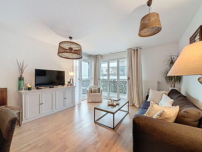 Appartement à vendre - Montigny-le-Bretonneux, La Sourderie Sud - 3 pièces - 2 chambres