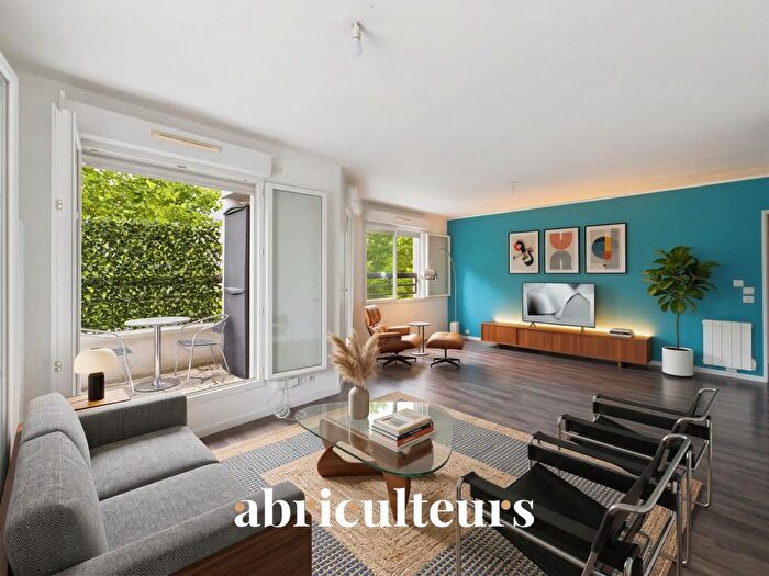 Appartement 4 pièces à Villeneuve-la-Garenne, Centre-ville, à vendre
