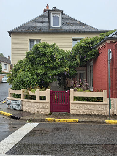 Saint-Quentin-la-Motte-Croix-au-Bailly : Maison 6 pièces à vendre