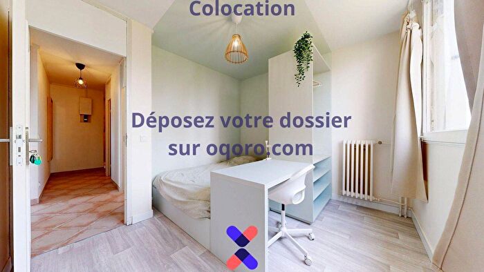 Appartement 5 pièces à Le Bachut, Lyon 8ème arrondissement, à louer