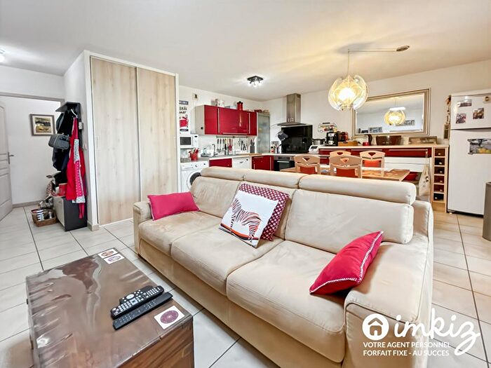 Appartement à vendre - Fuveau - 3 pièces - 2 chambres