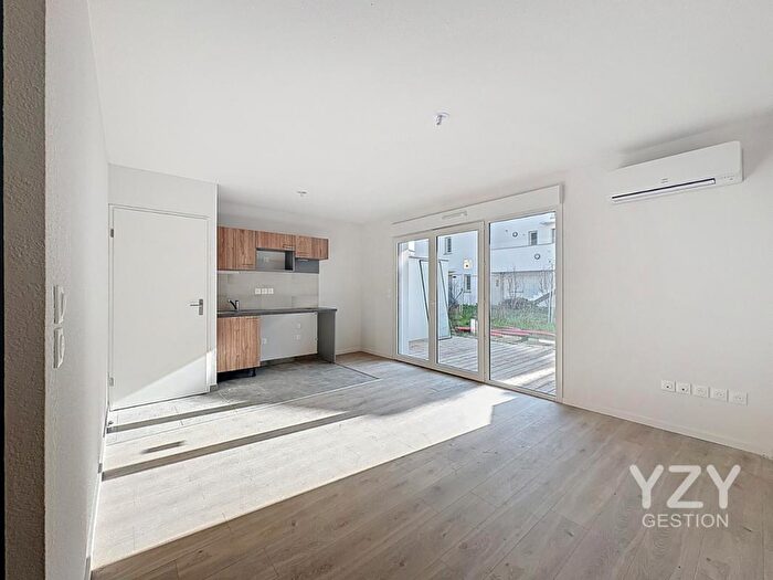 Appartement à louer - Villeneuve-Tolosane - 2 pièces - 1 chambre