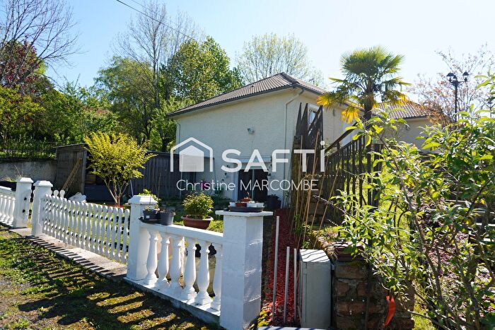 Maison à vendre - Thiviers - 10 pièces - 5 chambres