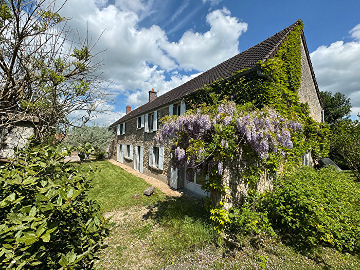Maison 13 pièces à vendre à Garancières