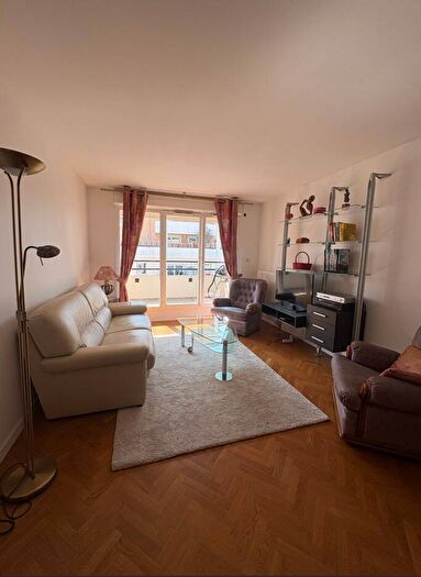 Appartement à louer - Courbevoie - 3 pièces - 2 chambres