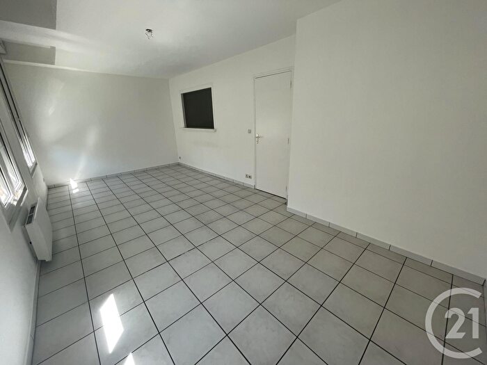 Appartement 3 pièces à Châlons-en-Champagne, Centre-ville, à louer