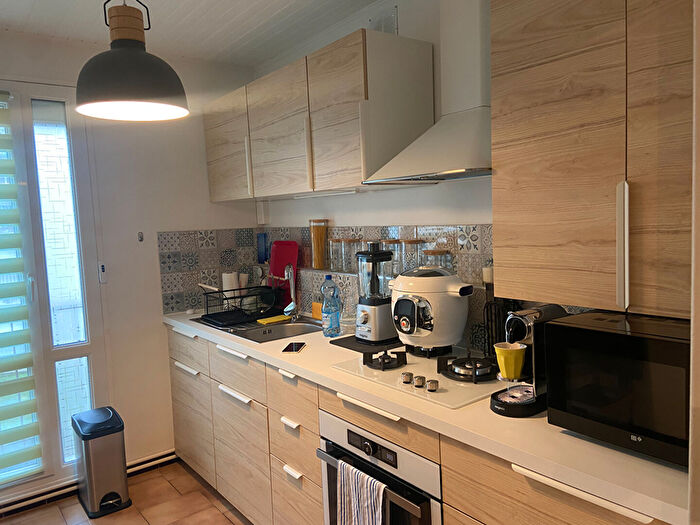 Appartement à louer - Roche-la-Molière - 3 pièces - 2 chambres