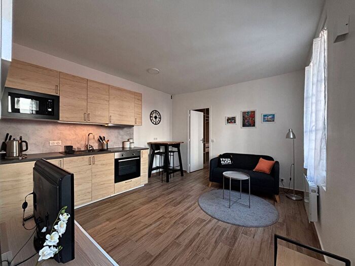 Appartement à louer - Arts et Métiers, Paris ème - 2 pièces - 1 chambre