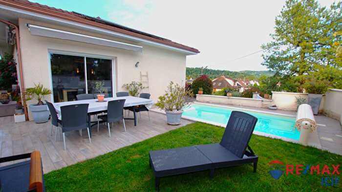 Maison 5 pièces à vendre à Nivolas-Vermelle
