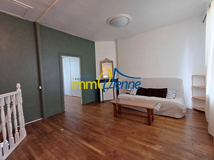 Maison à louer - Lhommaizé - 3 pièces - 1 chambre