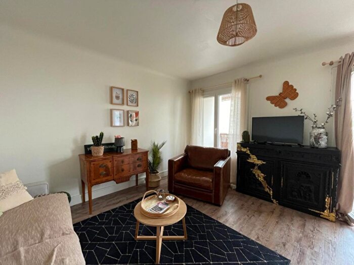 Appartement à louer - Agen, Cours Victor Hugo - 3 pièces - 2 chambres