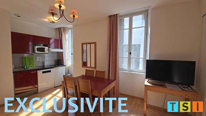 Appartement à vendre - Bagnères-de-Luchon - 2 pièces - 1 chambre